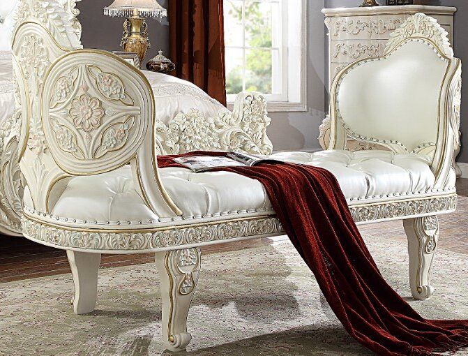 Homey Design White/White Gloss Bench | Furniture Time