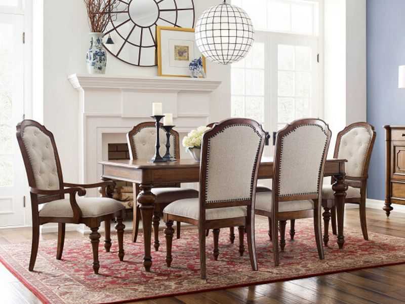 Berkshire Dining Set | Bob Mills Furniture