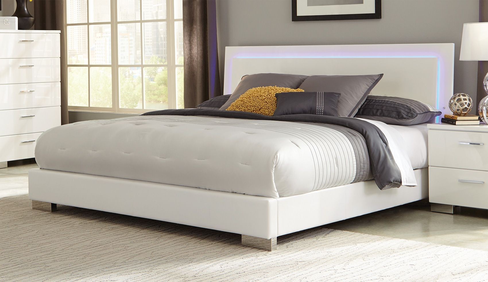 Coaster Felicity 4 Piece Glossy White California King Low Profile Bedroom Set Furniture Express Valdosta GA