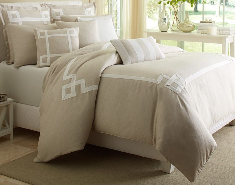 Michael Amini® Avenue A 10-Piece Natural King Comforter Set | Lacks ...