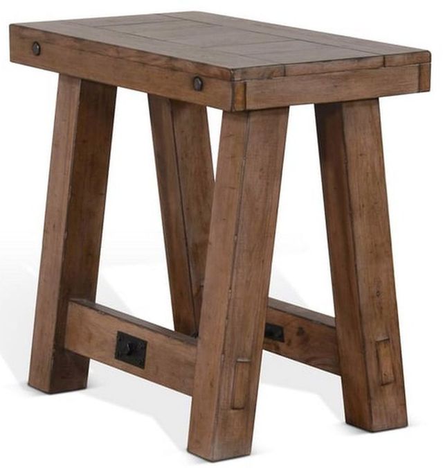 Sunny Designs™ Doe Valley Buck Skin Chair Side Table | Evans Furniture ...