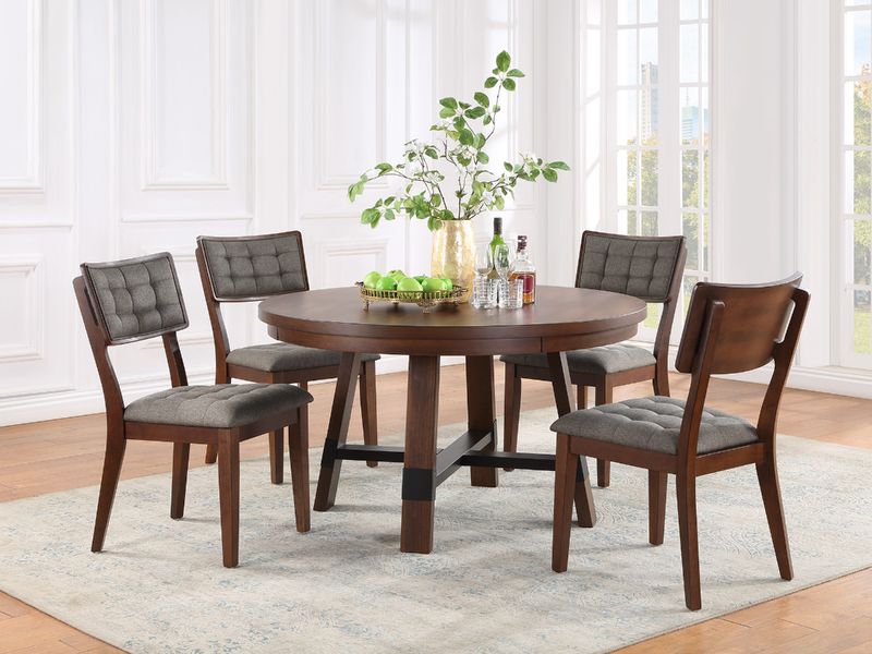 Norman Round Dining Set | Bob Mills Furniture