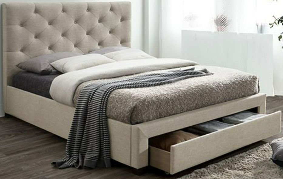 Furniture of America® Sybella Beige Upholstered Panel Bed | L.V. Sofa Factory | Henderson, NV