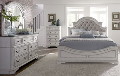 Liberty Furniture Magnolia Manor 4 Piece Antique White Queen Upholstered Bedroom Set
