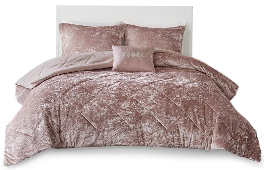 Olliix by Intelligent Design Felicia Blush Blush Twin/Twin XL Velvet ...