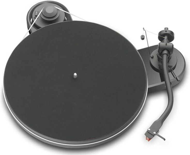 Pro-Ject RPM Line Turntable | Primetime Audio Video