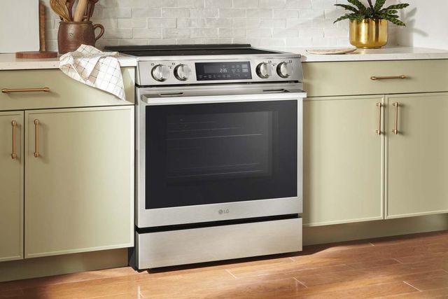 How an LG ThinQ Stove Makes Daily Cooking Effortless | Spencer's TV ...